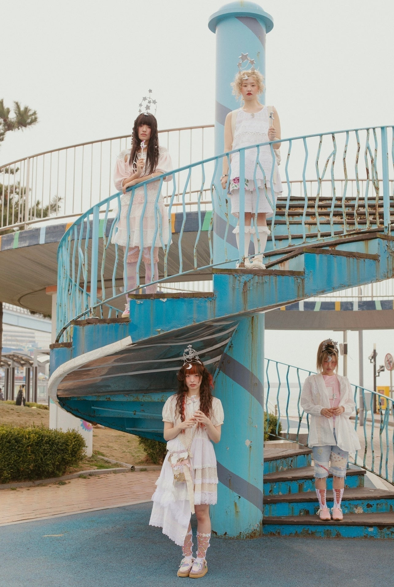 𝑆𝐻𝐸𝐸𝑃 𝟐𝟎𝟐𝟓 𝑠𝑝𝑟𝑖𝑛𝑔 𝑠𝑢𝑚𝑚𝑒𝑟 "𝑇𝑎𝑙𝑒 𝑜𝑓 𝑚𝑜𝑜𝑛 𝑡𝑎𝑖𝑙" - 𝑆𝑝𝑟𝑖𝑛𝑘𝑙𝑒 𝑚𝑜𝑜𝑛 𝑑𝑢𝑠𝑡 𝑜𝑛 𝑦 ...